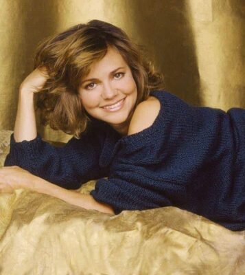 Sally Field, 77, was considered ‘ugly’ after choosing to age naturally ...